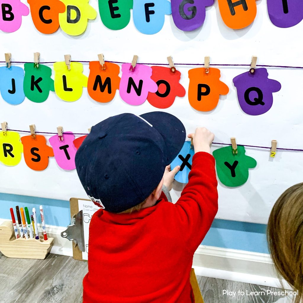 Winter Bulletin Board for Preschoolers - Mitten Matching - Play to ...