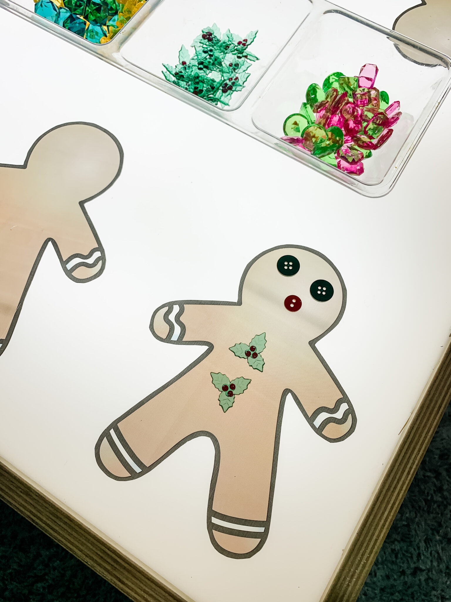 Christmas Light Table Activities for the Preschool Classroom - Play to ...