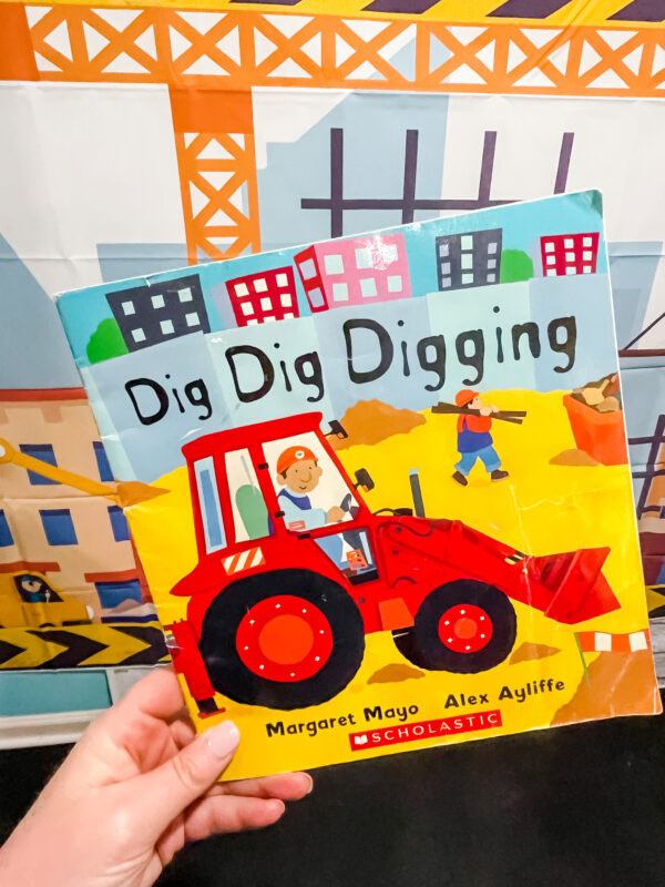 Construction Books that Preschoolers Really "Dig" - Play to Learn Preschool