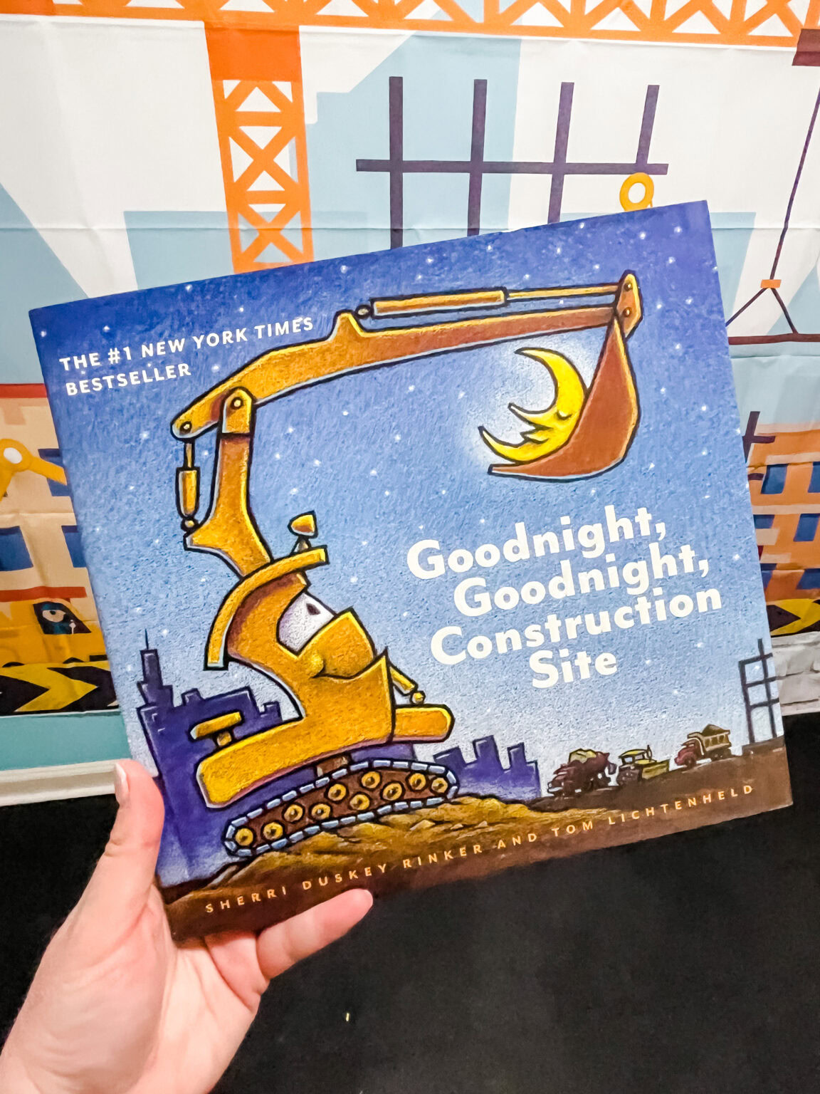 Construction Books that Preschoolers Really "Dig" - Play to Learn Preschool