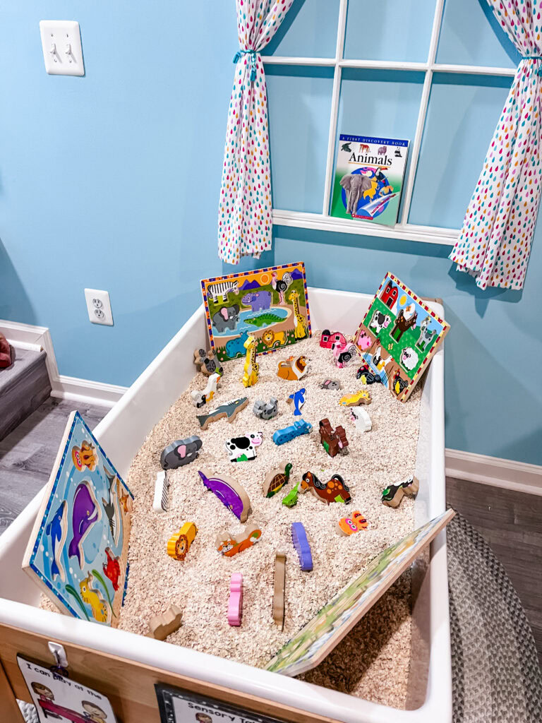apple oatmeal preschool sensory table - Play to Learn Preschool