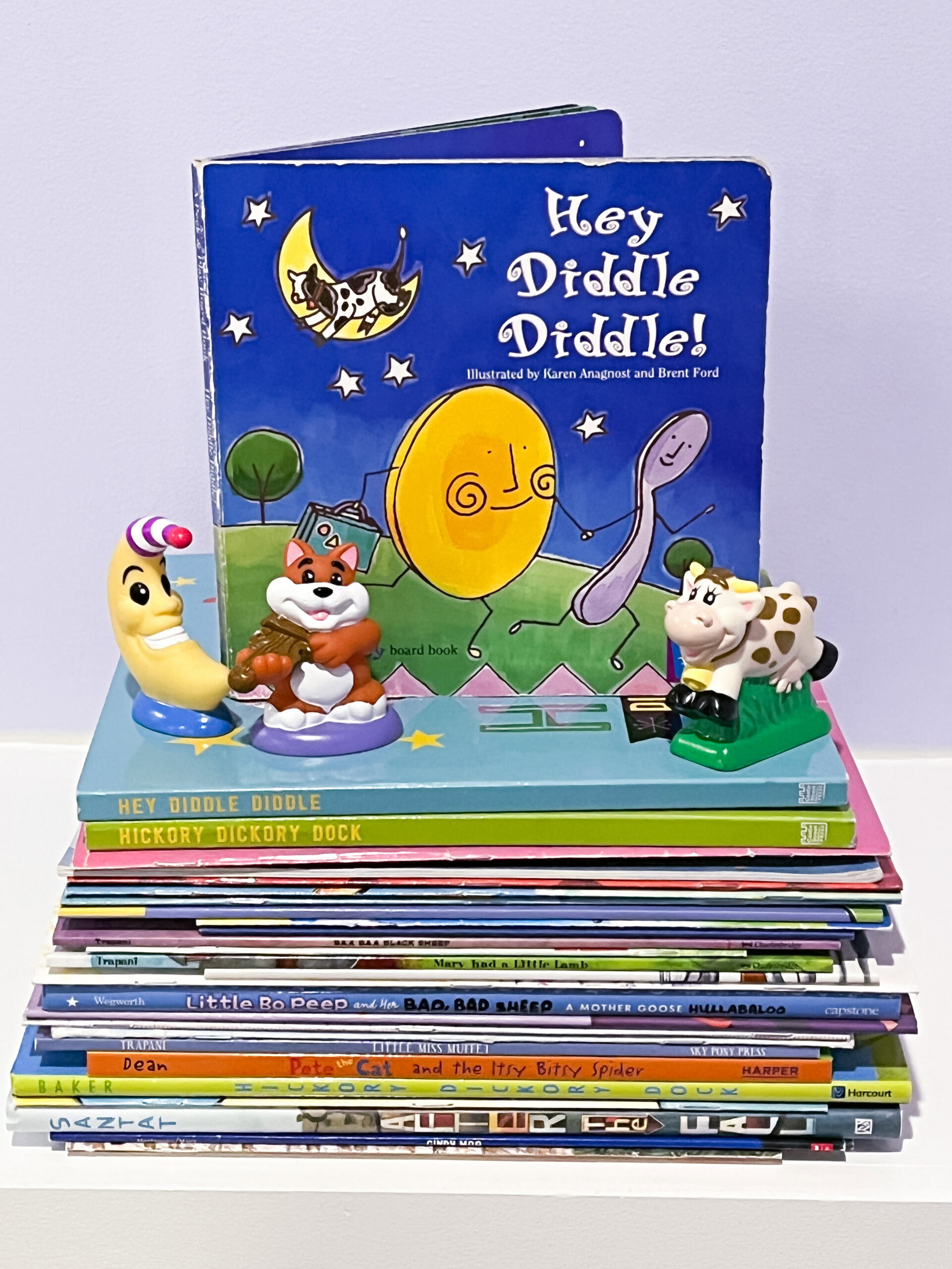 Nursery Rhyme Retelling Trays - Play to Learn Preschool