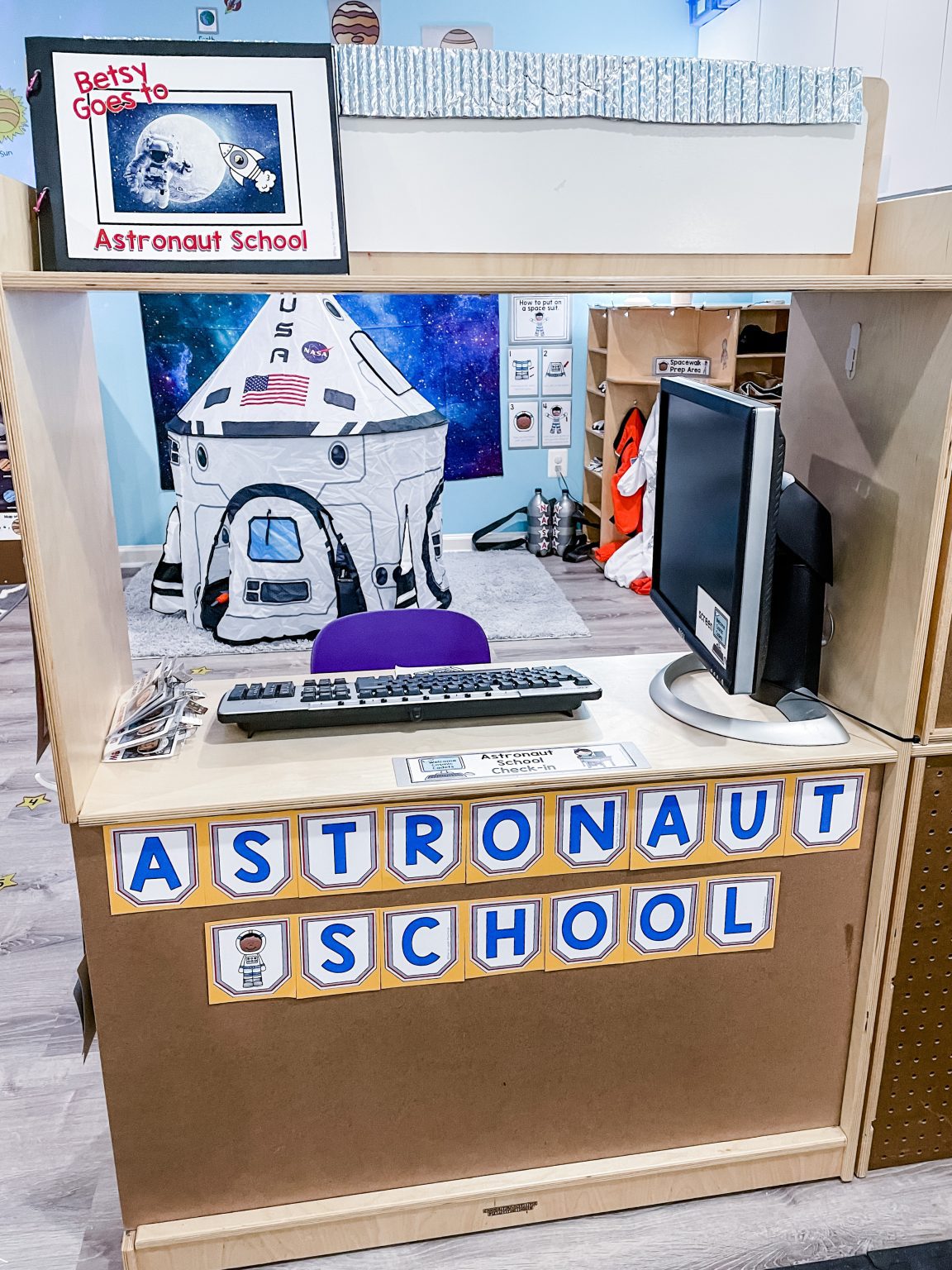 Astronaut School Dramatic Play Center